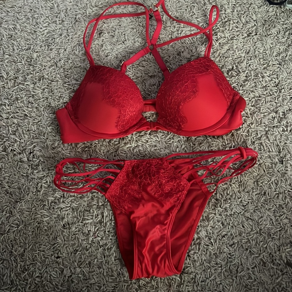 Red Victoria’s Secret Matching Set - Gem